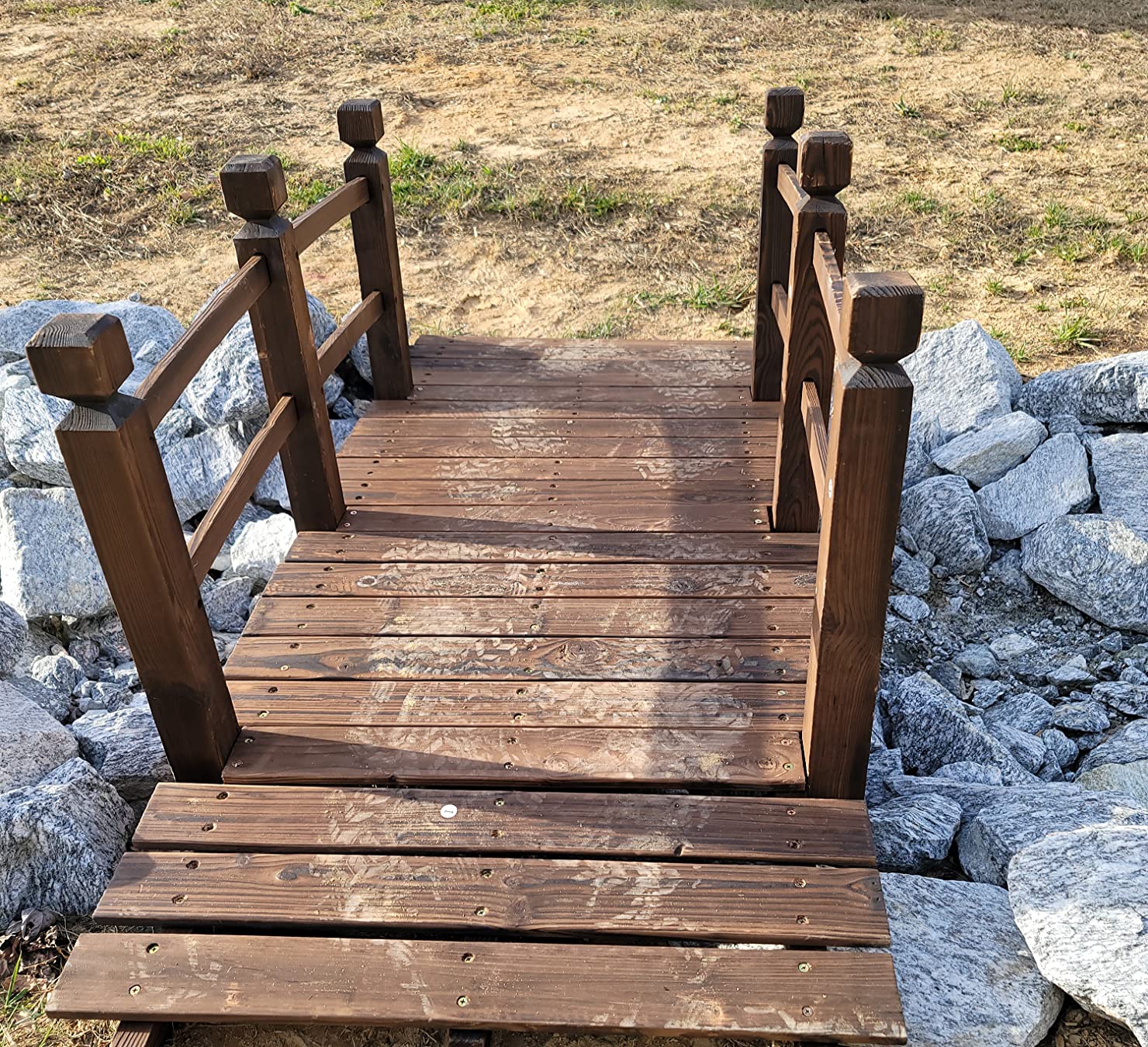 Outsunny Garden Décor Bridge, 152.5Lx67Wx48H cm, Fir Wood| Aosom UK