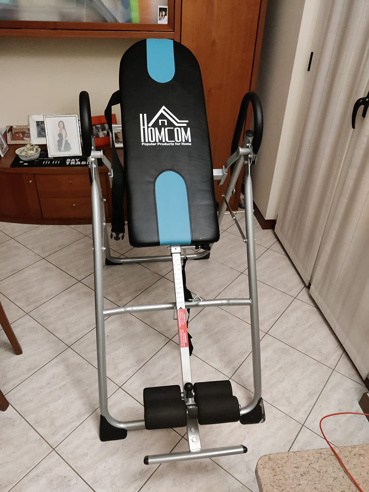 HOMCOM Foldable Gravity Inversion Table Back Therapy Fitness Exercise ...