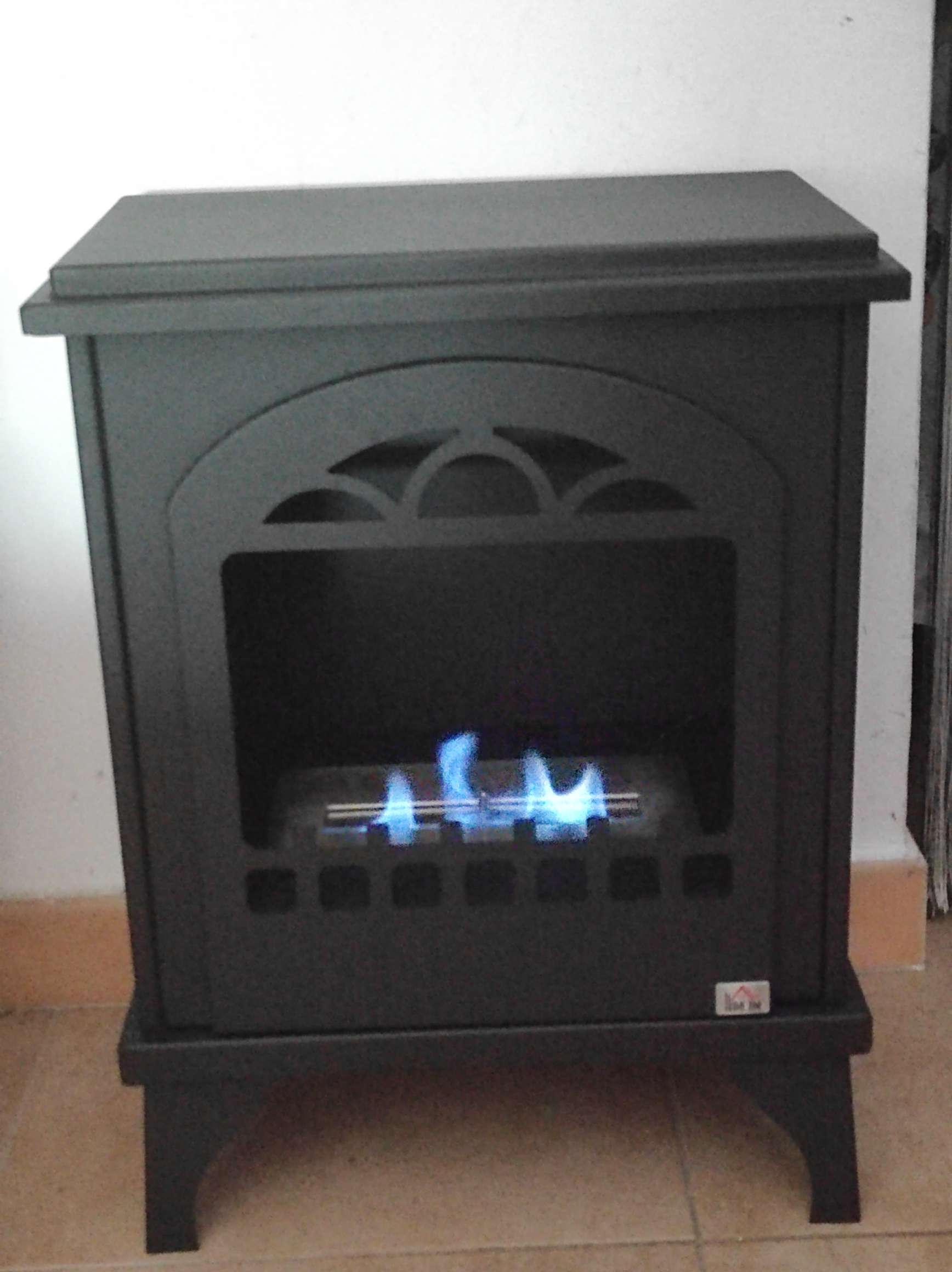 HOMCOM Free Standing Ethanol Fireplace, Bioethanol Heater Stove Fire ...