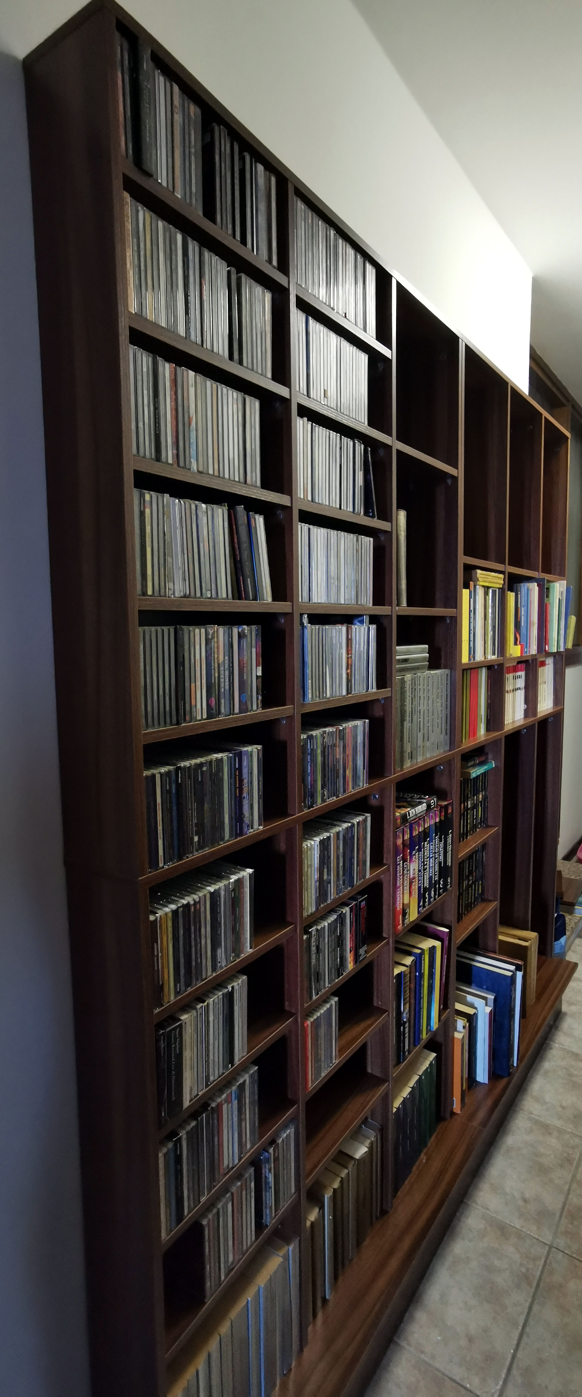 HOMCOM Étagère Rangement CD/DVD Meuble de Rangement pour 1116 CDs 33 ...