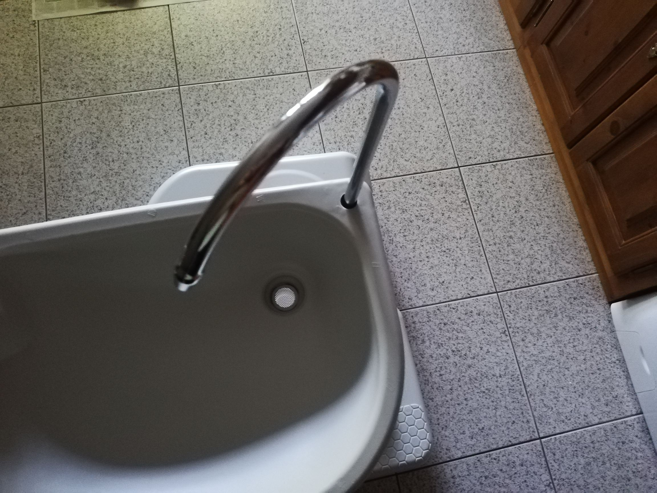 Outsunny Camping Portable Hand Wash Sink Basin w/ 17L Water Tank and ...